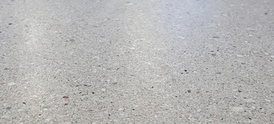 Designer Flake | Decorative Seamless Flooring